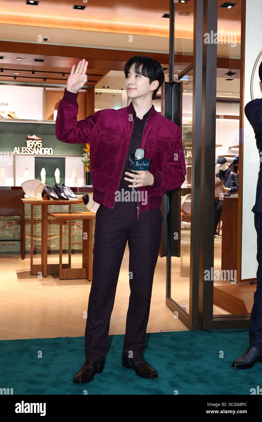 TAIPEI, CHINA - AUGUST 28, 2025 - Korean singer Lee Junho attended the ...