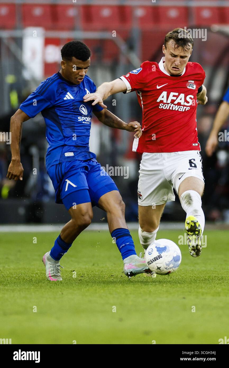 ALKMAAR - Maicon of Levski Sofia, Peer Koopmeiners of AZ Alkmaar (l-r) during the Conference ...