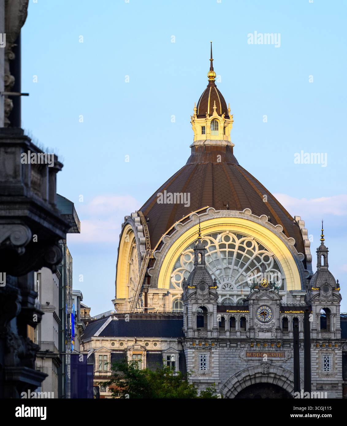 Antwerpen-Centraal railway station, considered as one of the most ...