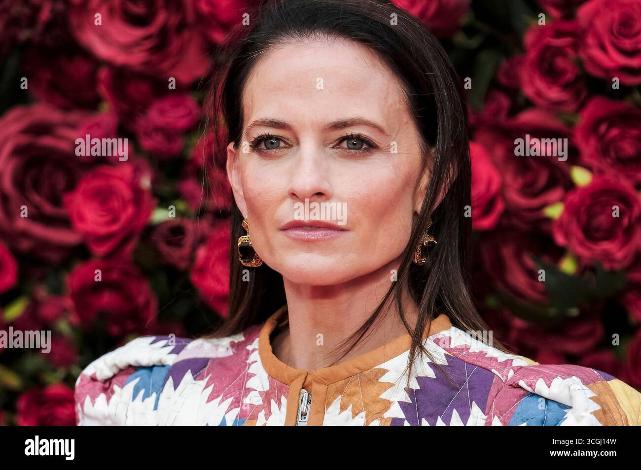 Lara Pulver bei der Premiere des Kinofilms The Roses / Die Rosenschlacht im Odeon Luxe Leicester ...