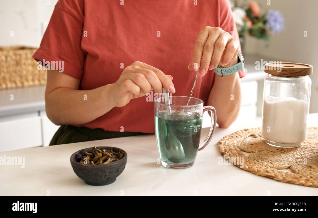 Making tea home process hi-res stock photography and images - Alamy