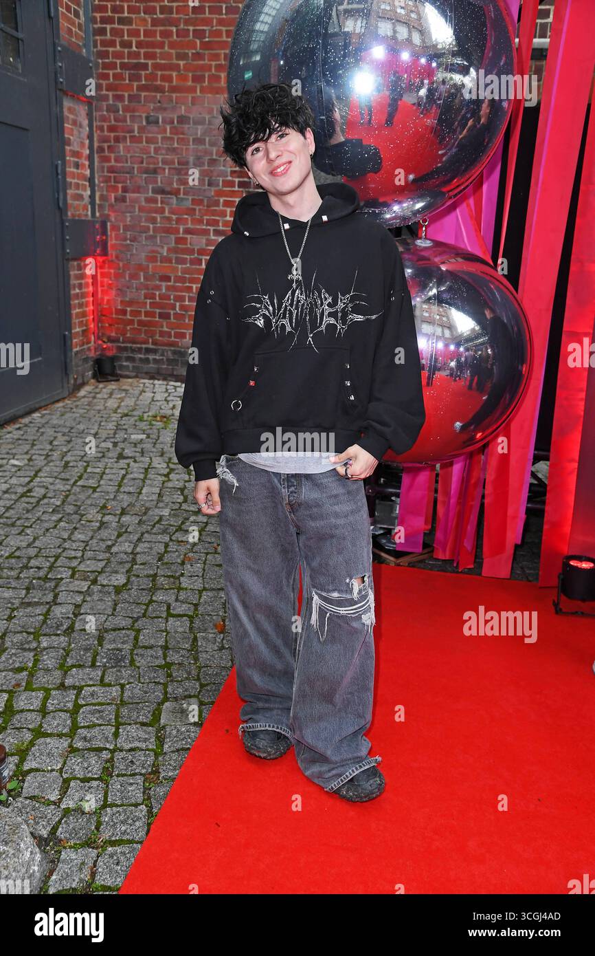 Kris Grippo beim YOUTUBE FESTIVAL in der Arena Berlin am 28.08.2025 ...