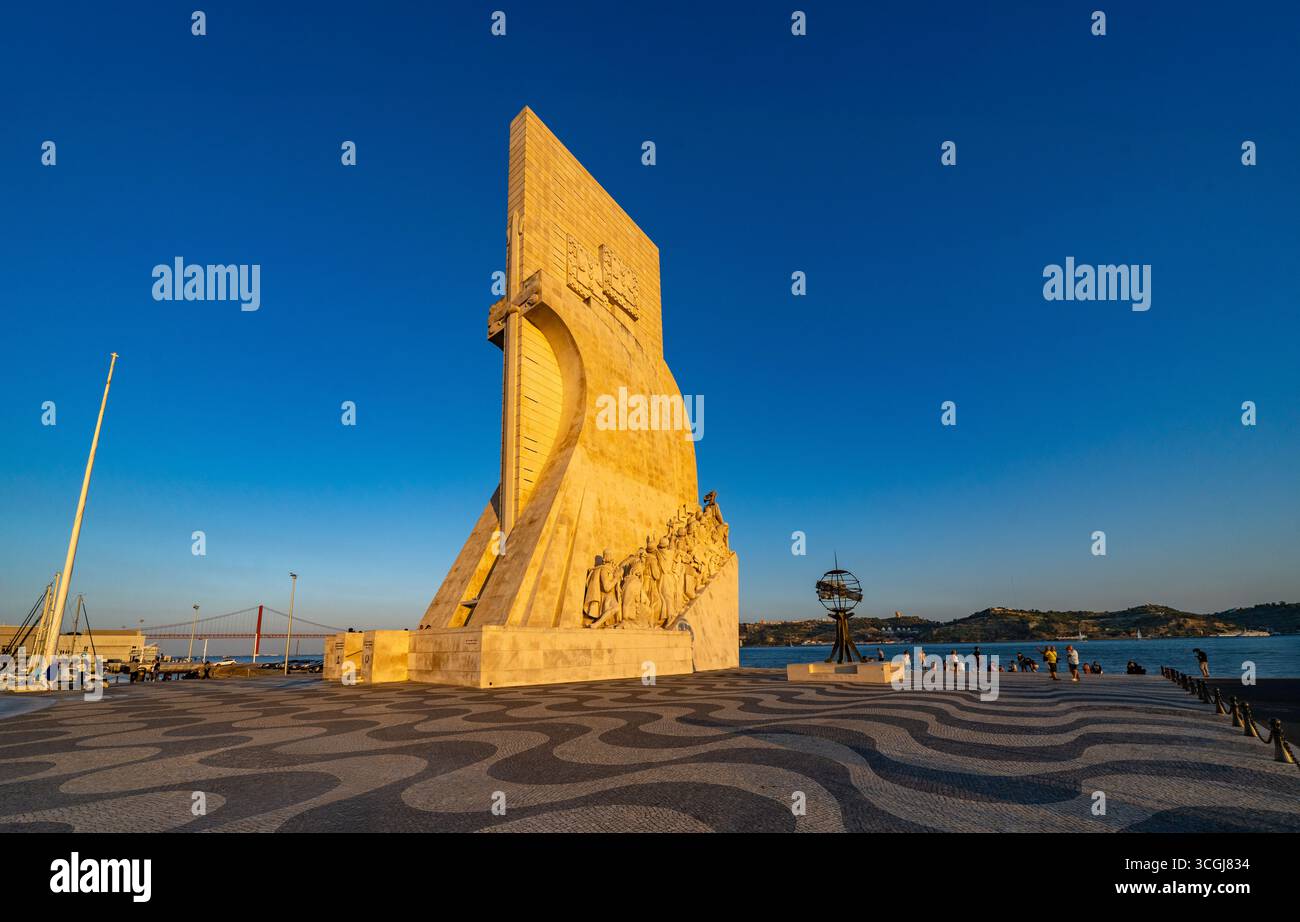 Monument to the Discoveries overlooks Tagus River with 25 de Abril ...