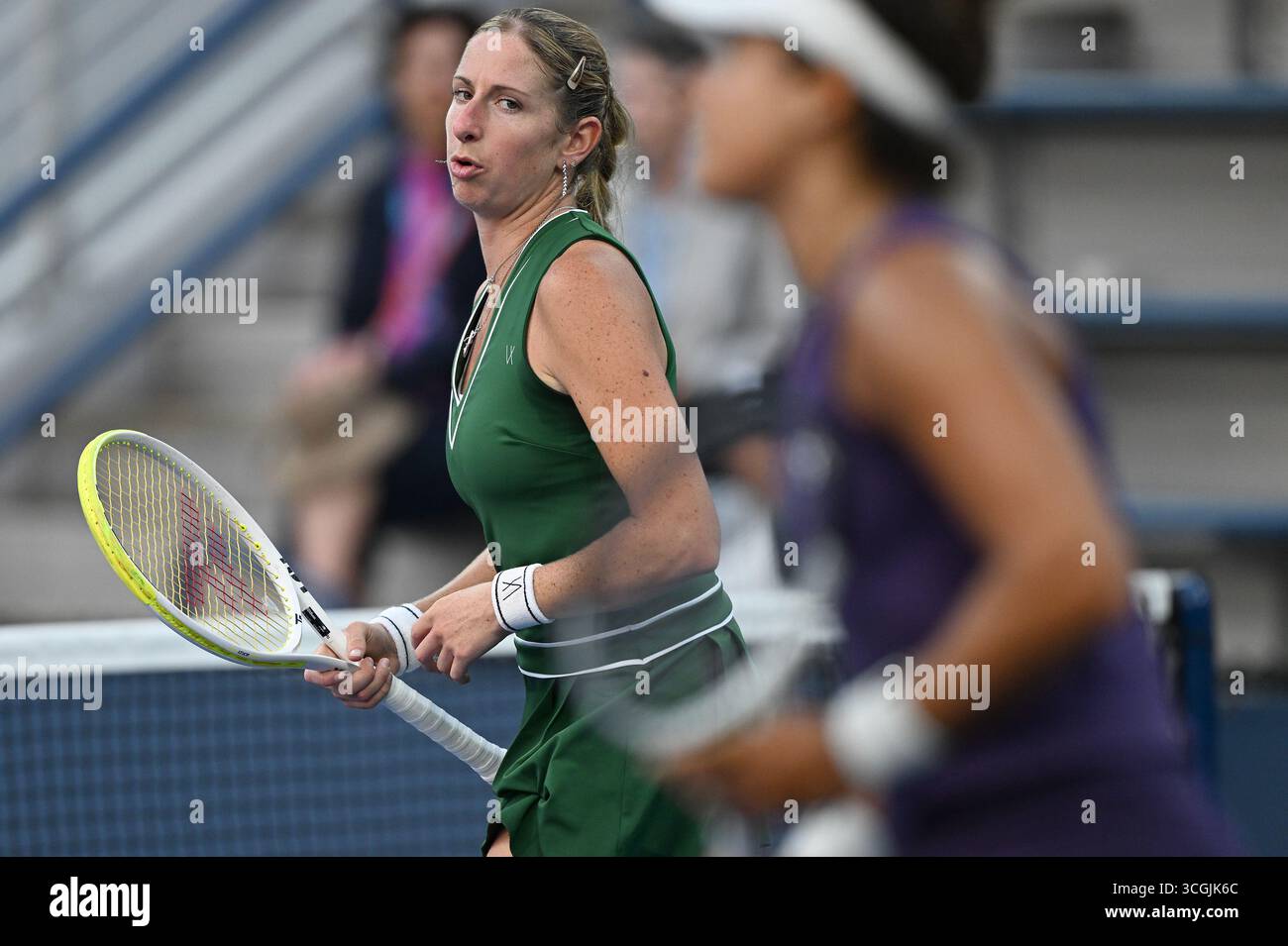 Iva jovic hi-res stock photography and images - Alamy