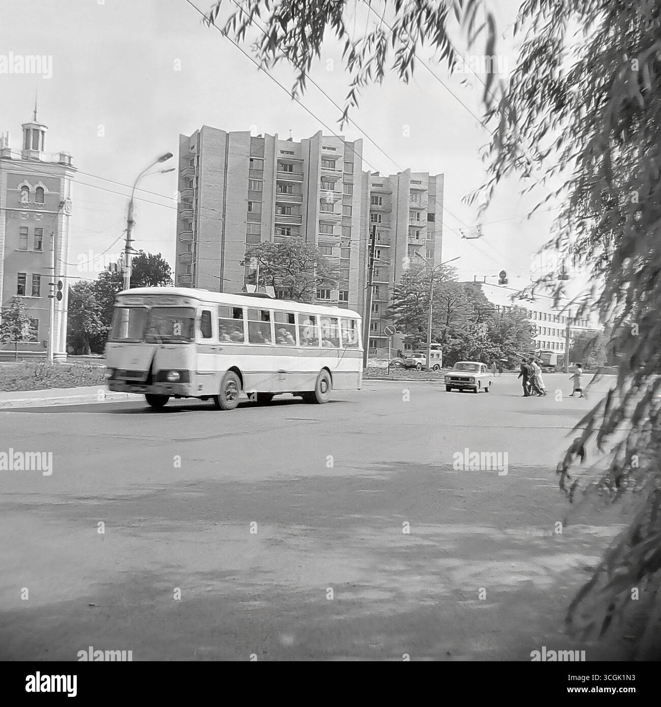 Archival photos of a busy intersection in Sloviansk, 1987, with a ZiU-9 ...