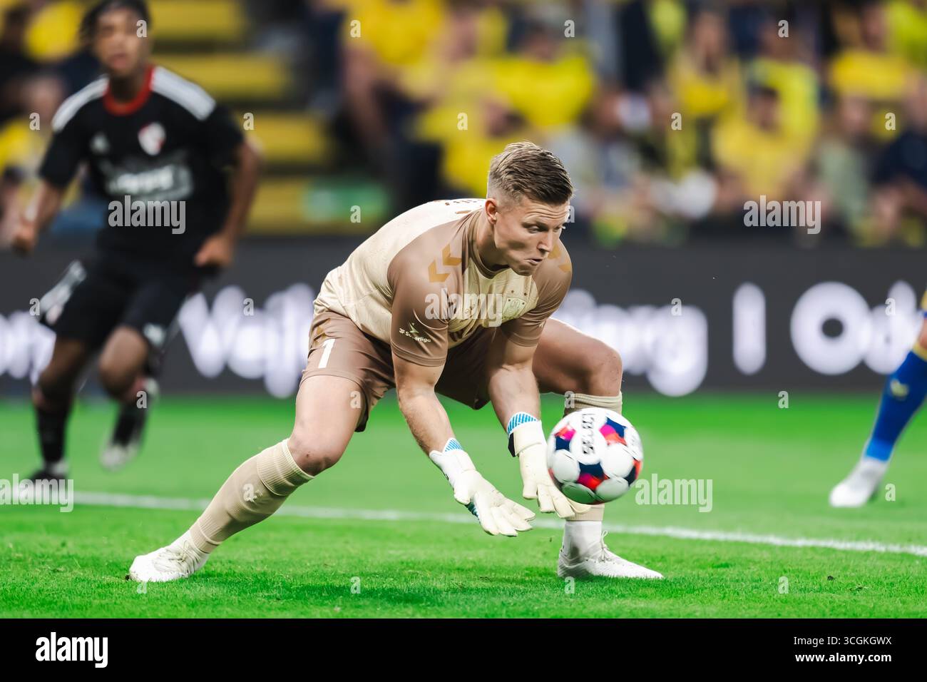 Broendby, Denmark. 28th, August 2025. Goalkeeper Patrick Pentz (1) of ...