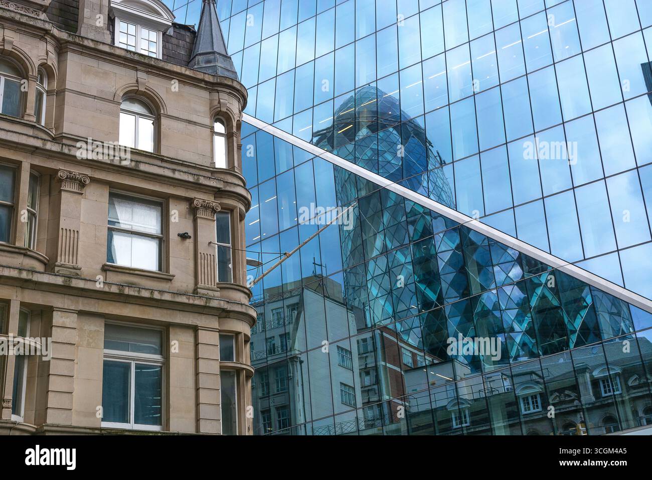 The Scalpel skyscraper at 52 Lime Street, City of London, Financial ...