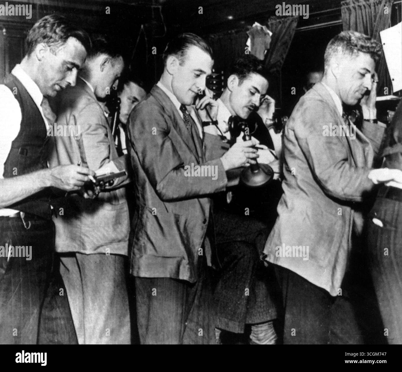 Financial panic hi-res stock photography and images - Alamy