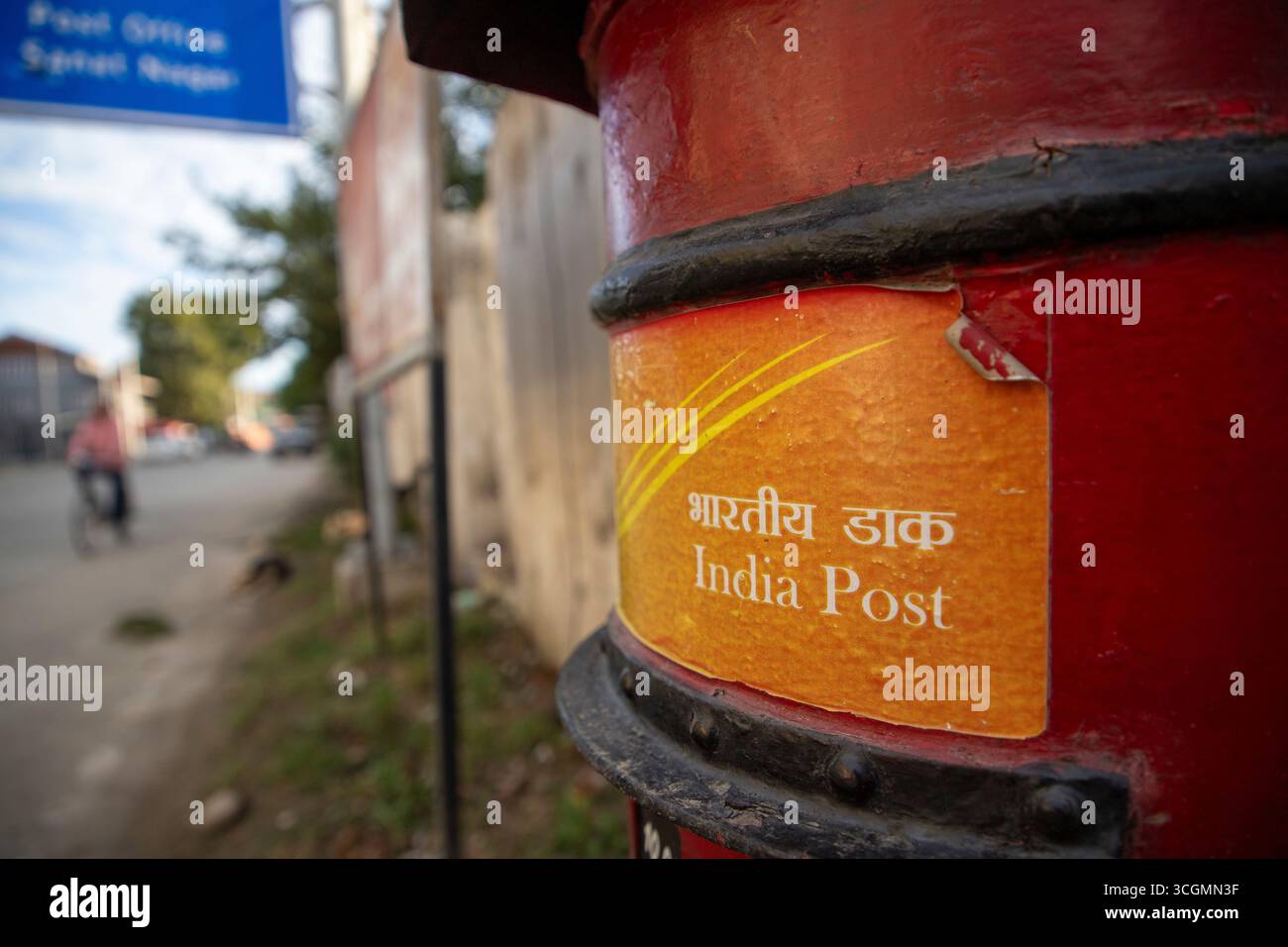 Srinagar, Jammu And Kashmir, India. 27th Aug, 2025. An India Post box ...