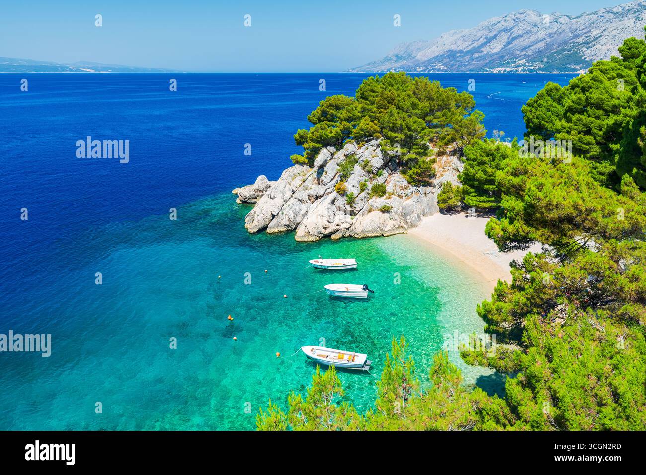 Makarska Riviera, Croatia - Plaza Podrace, Brela - Dalmatia. Crystal ...