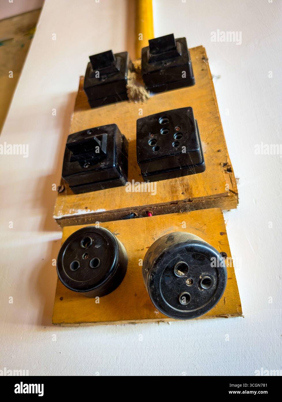 Wall vintage electrical components hi-res stock photography and images ...