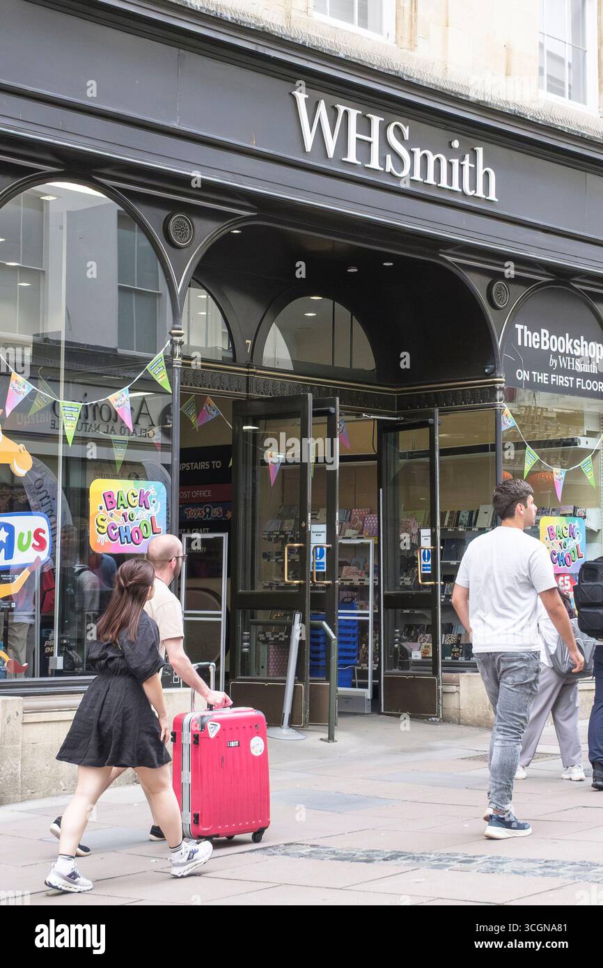 WHSmith signage on their store in Bath UK Stock Photo - Alamy