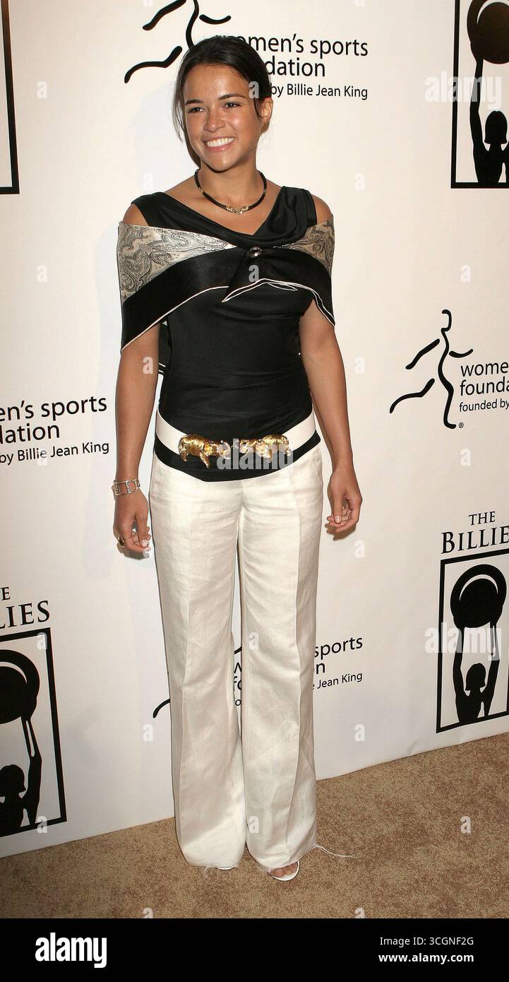 Michelle rodriguez billie 2007 held hi-res stock photography and images ...