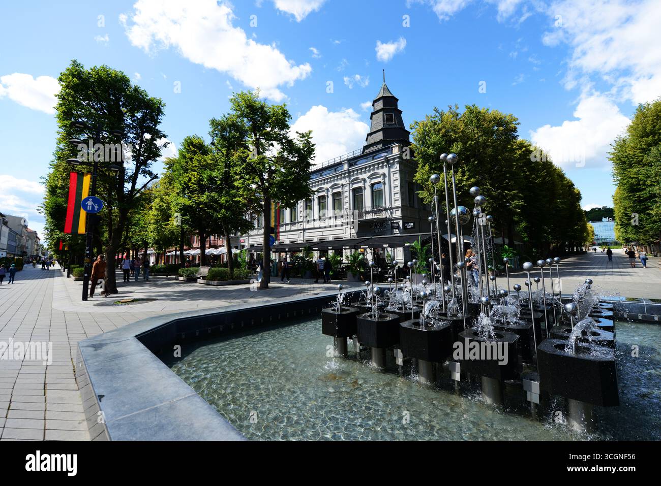 Laisves alejos fontanas hi-res stock photography and images - Alamy