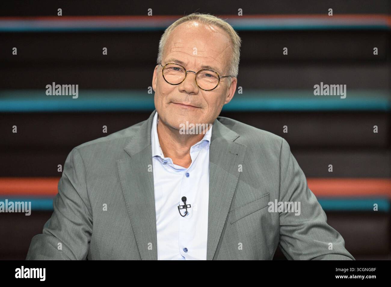 Markus Lanz li. mit Matthias Miersch 08/25 her Markus Lanz li. und ...