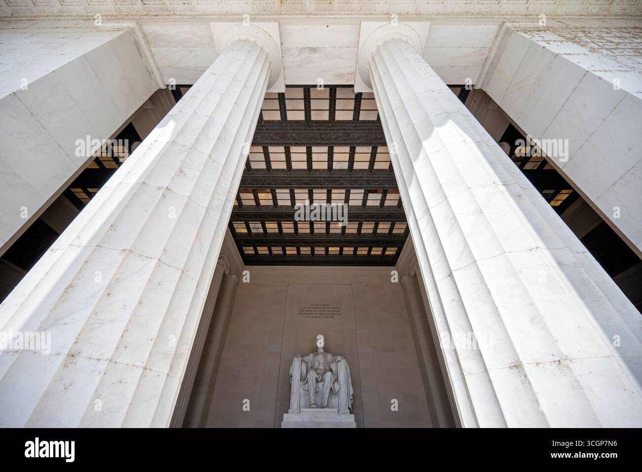 Lincoln Memorial Abraham Lincoln Statue Neoclassical Marble Interior ...
