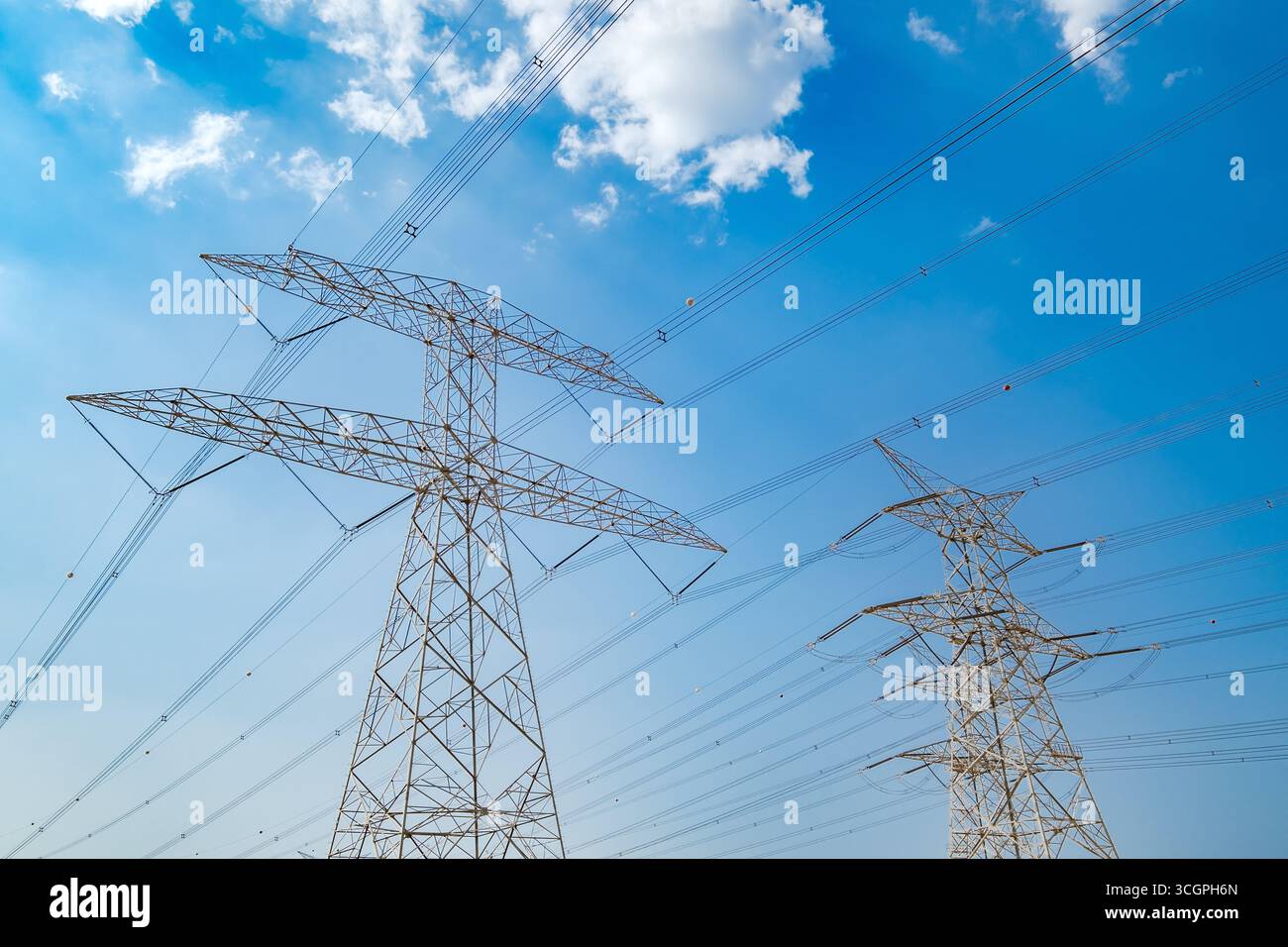 Truss supports hi-res stock photography and images - Alamy