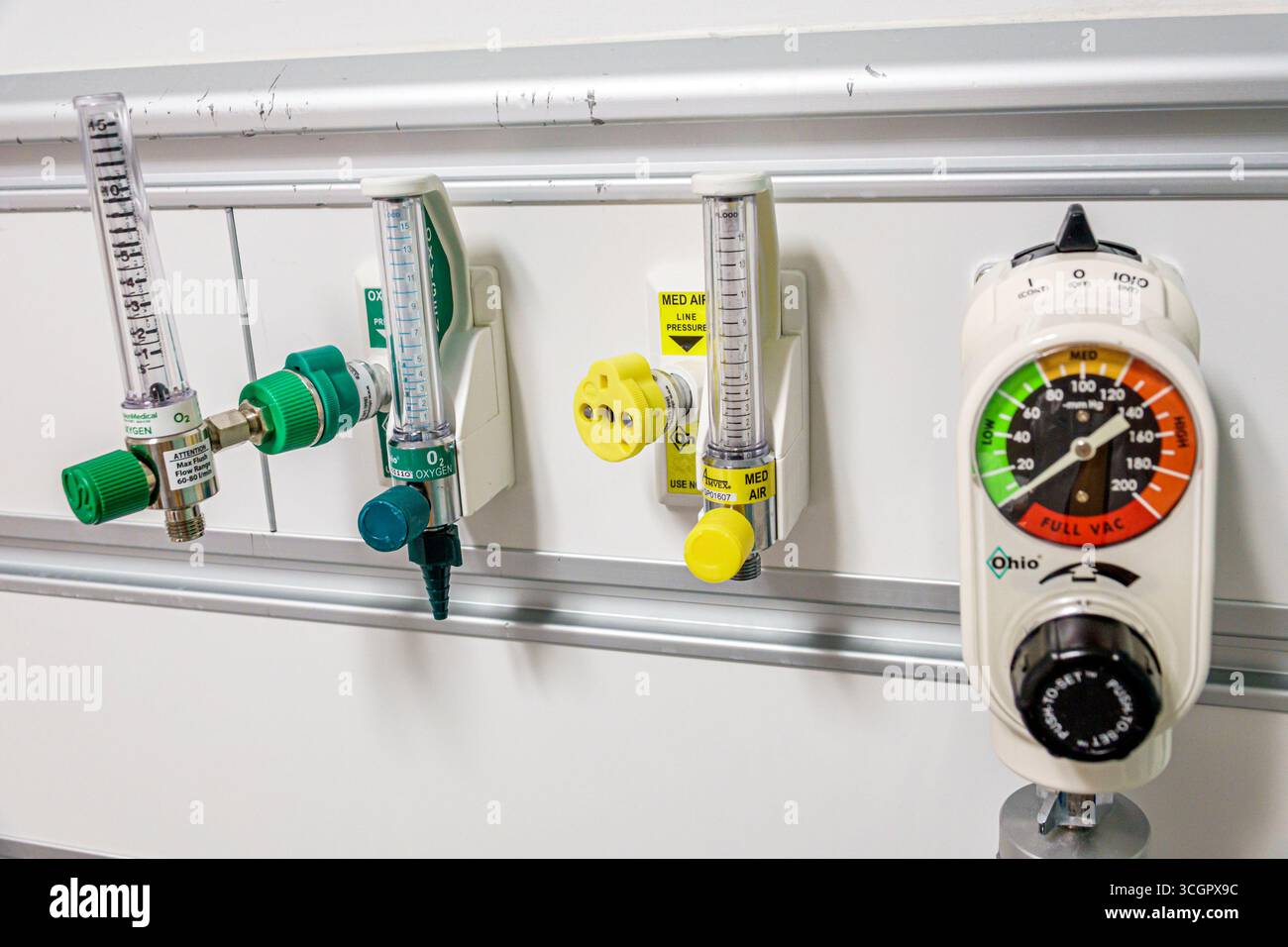 Patient treatment equipment wall system hi-res stock photography and ...