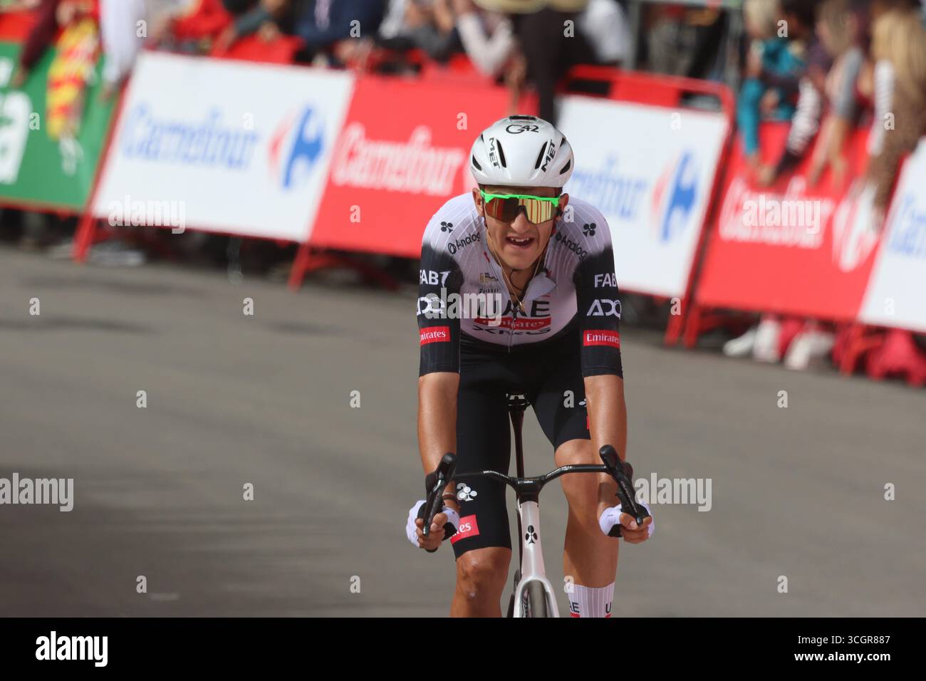 Ahead of gc group hi-res stock photography and images - Alamy