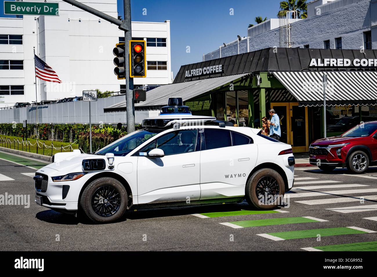 Los Angeles A Self Driving Taxi From Waymo The Autonomous Car