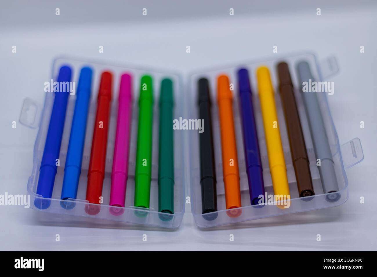 School stationery supplies pens hi-res stock photography and images - Alamy