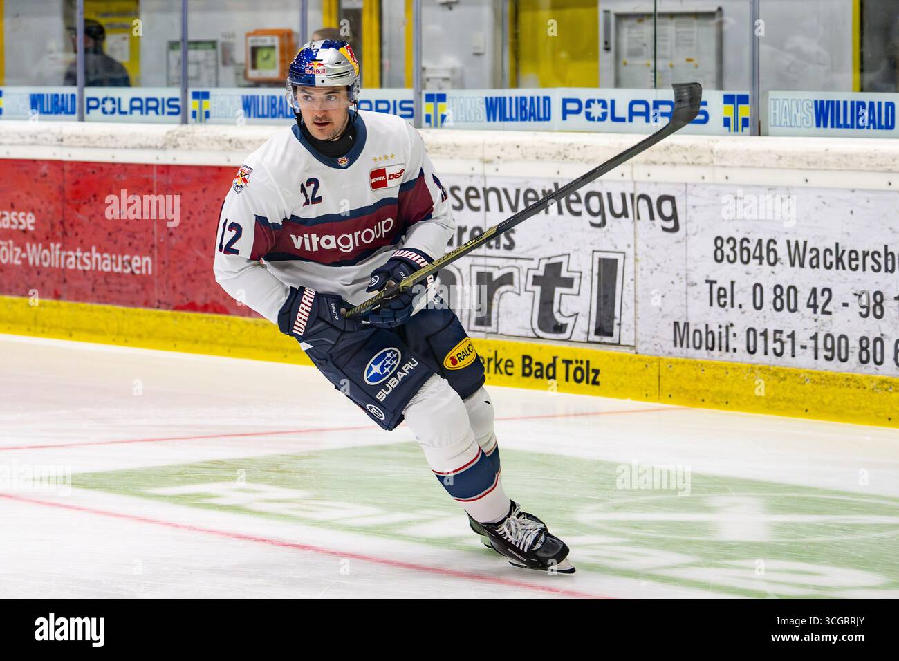 Brady Ferguson (EHC Red Bull Muenchen, #12) beim Warmup. GER, EHC Red ...