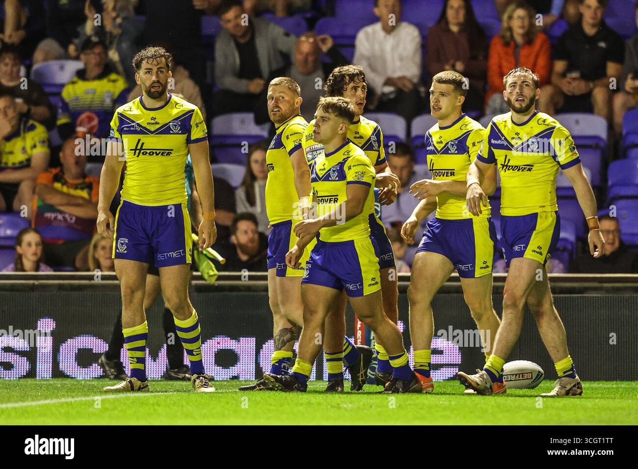 Jake Thewlis of Warrington Wolves celebrates his try during the Betfred ...