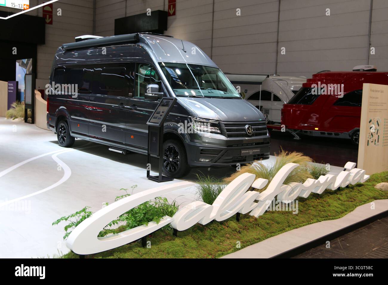 VW Grand California facelift auf Basis Crafter, Volkswagen ...