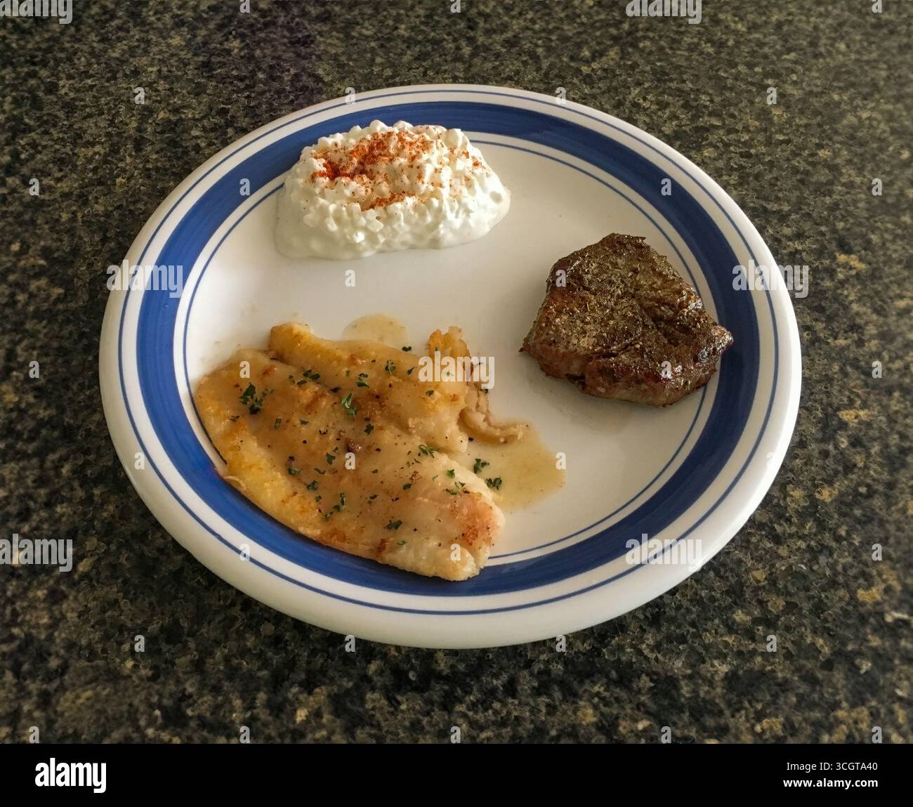 Fresh flounder on plate butter hi-res stock photography and images - Alamy