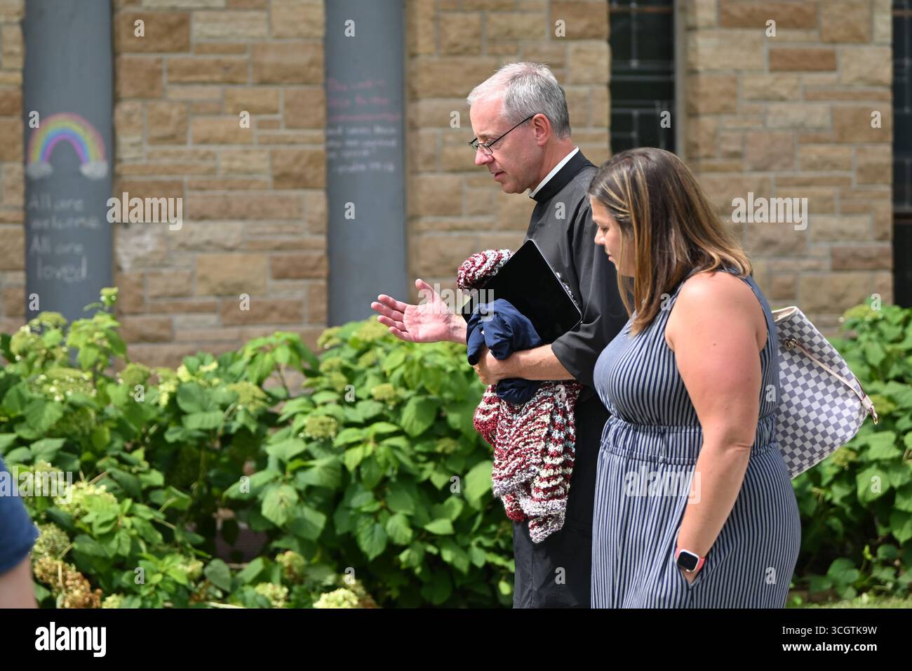 Minneapolis, United States. 29th Aug, 2025. Fr. Dennis Zehren, pastor ...