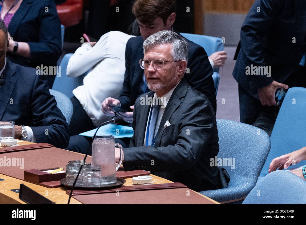 Ambassador Andrii Melnyk of Ukraine attends emergency SC meeting on maintenance of peace and ...