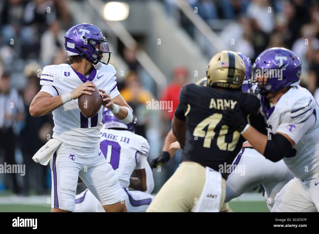 Tarleton State QB Victor Gabalis (11) in action against Army during an ...
