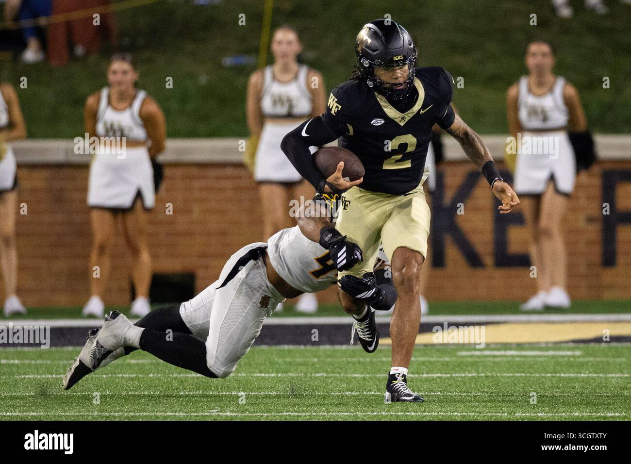 August 29, 2025: Wake Forest Demon Deacons quarterback Robby Ashford (2 ...