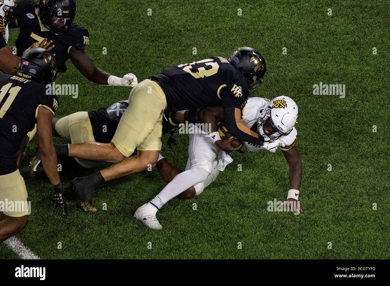 August 29, 2025: Kennesaw State Owls quarterback Dexter Williams II (5 ...