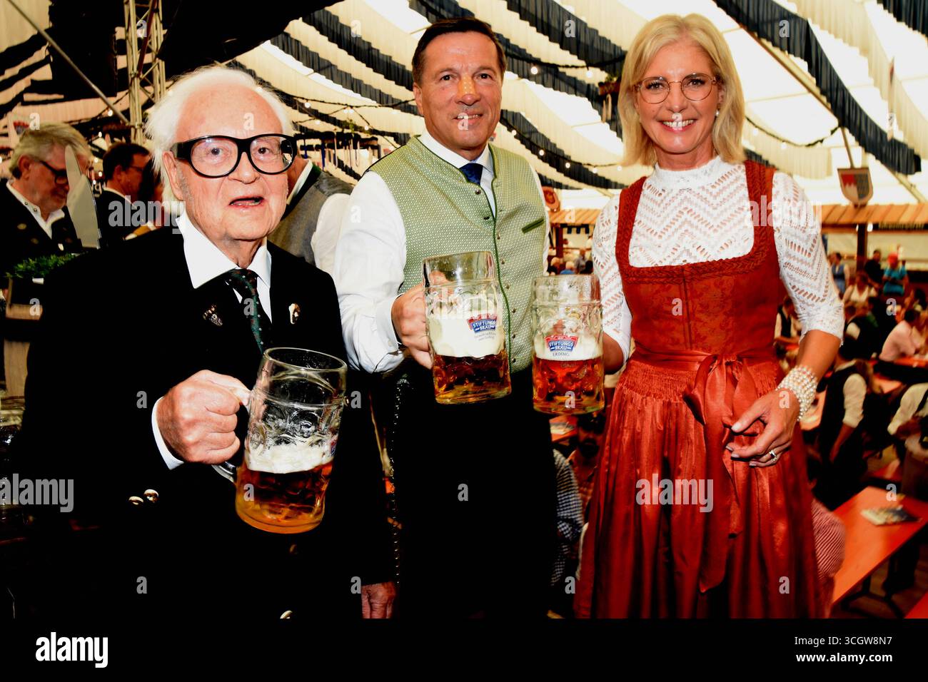 Werner Brombach Erdinger Weissbraeu Inhaber Max Gotz Erding ...