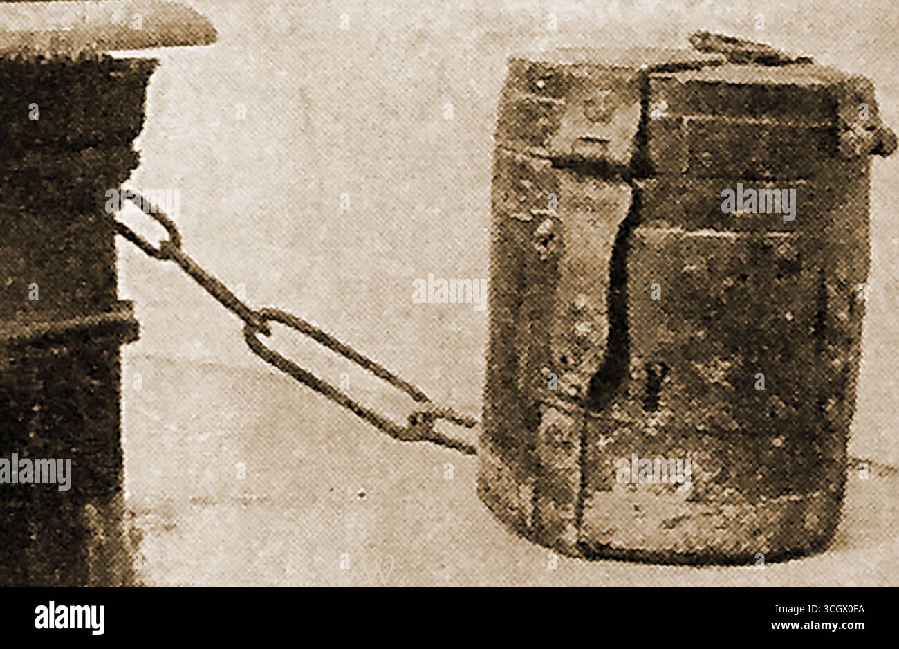 Chained to a log hi-res stock photography and images - Alamy