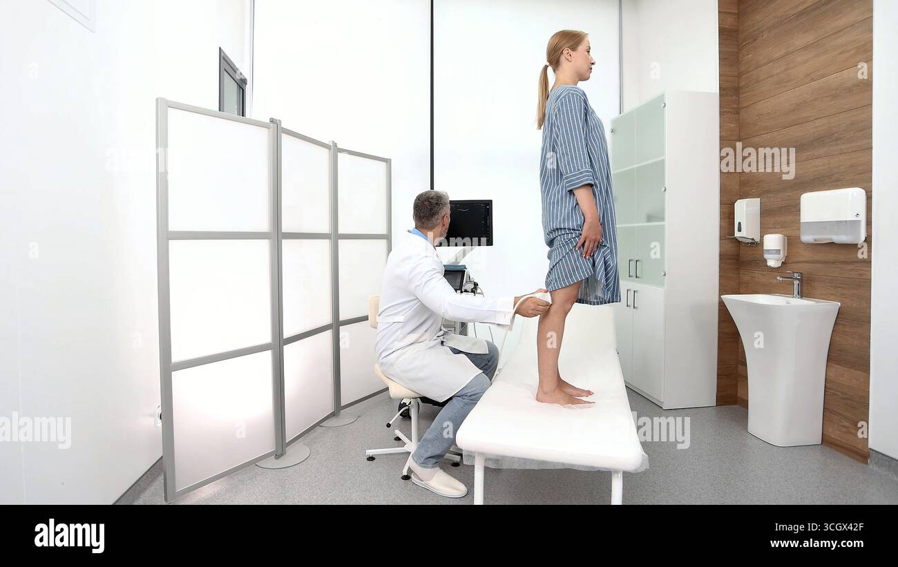 Ultrasound vascular diagnostics. Leg venous ultrasound Stock Photo - Alamy