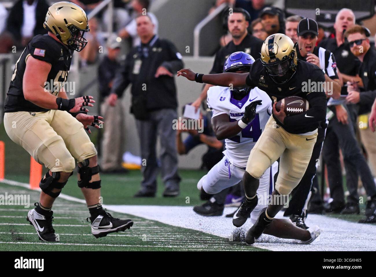 August 29, 2025, West Point, New York, USA: Army Black Knights ...