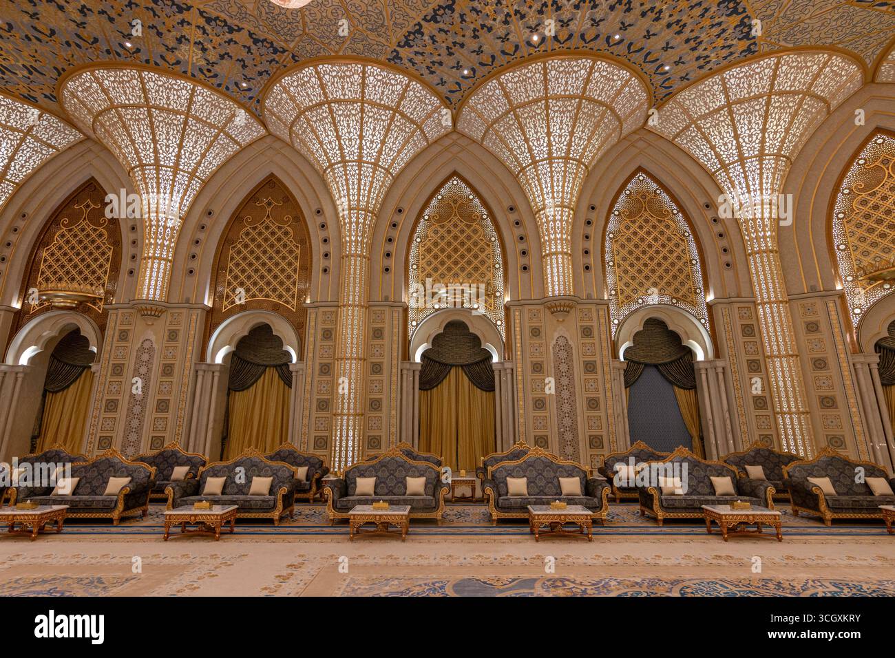 UAE - Abu Dhabi - Presidential Banquet Hall - soaring iwans, latticed ...