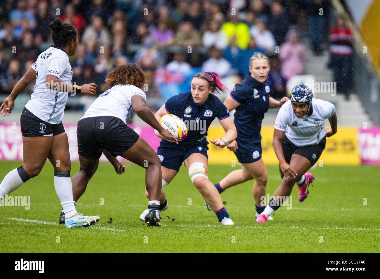 Evie Gallagher (Back row – Scotland and Bristol Bears) tries to step ...