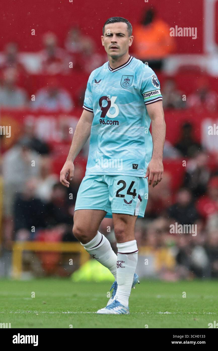 Josh Cullen of Burnley during the Premier League match Manchester ...