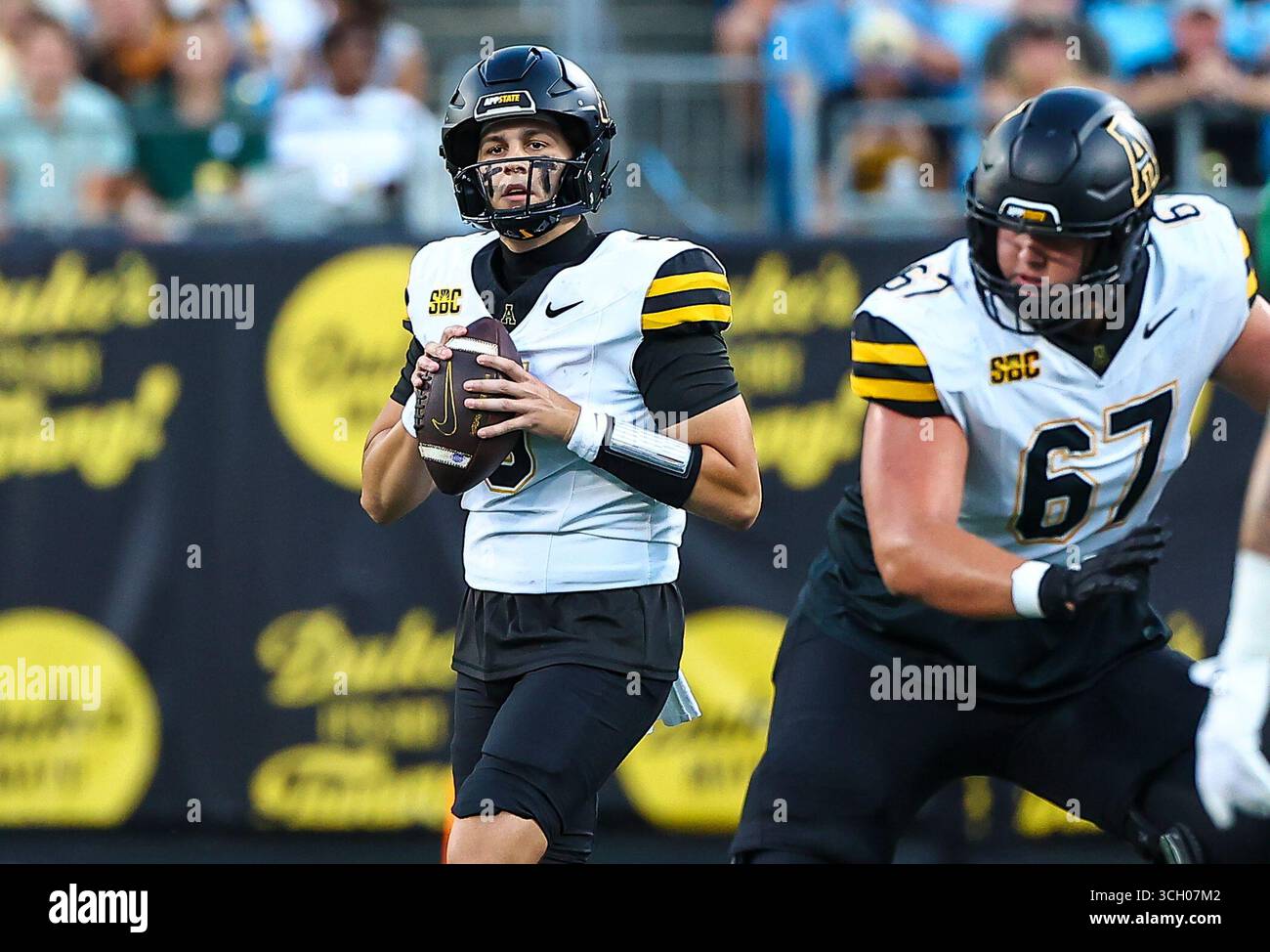 August 29, 2025: App State quarterback AJ Swann (5) back in the pocket ...