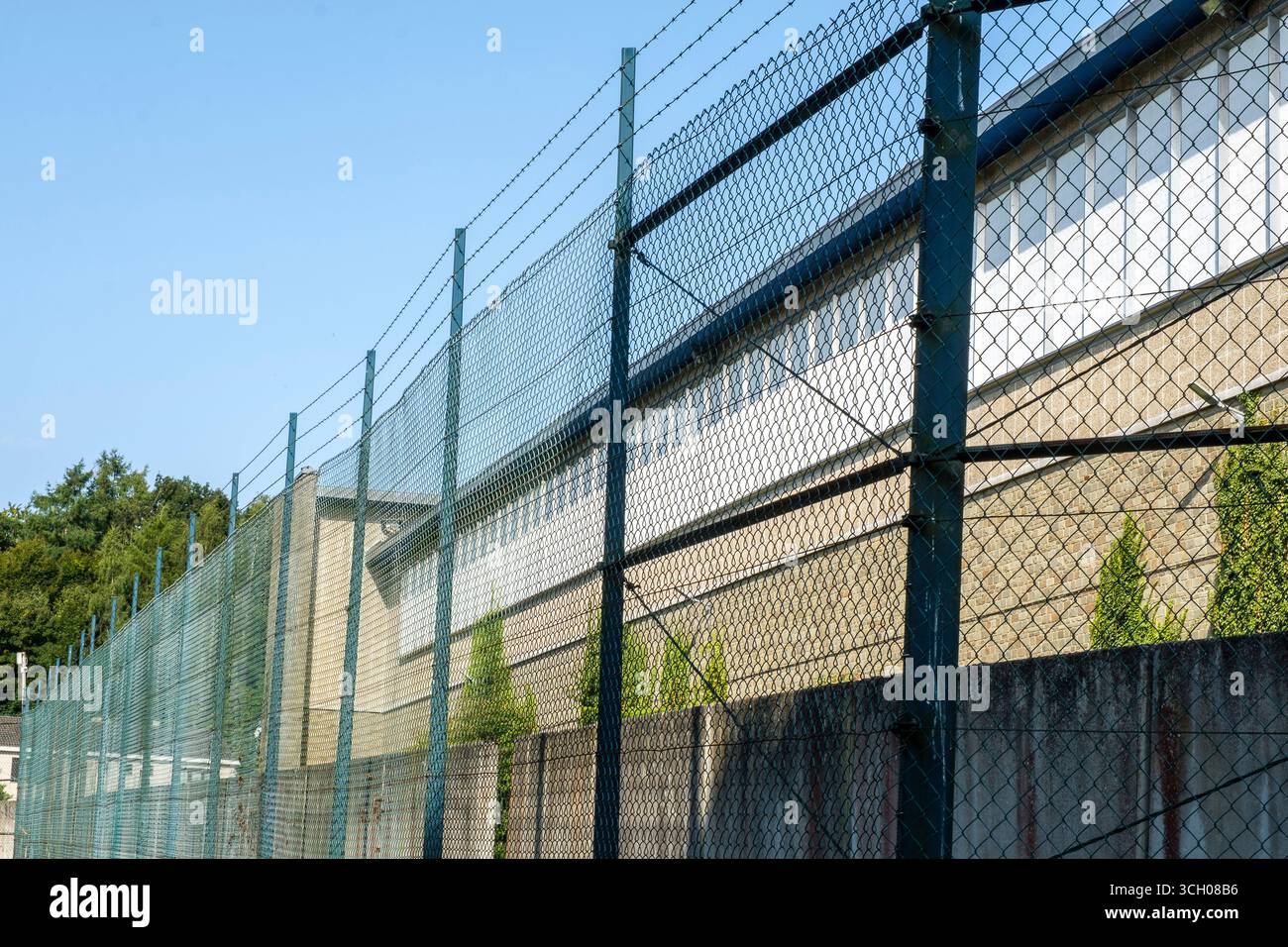 Jamioulx Prison was opened in 1975 as a remand centre and prison. The ...