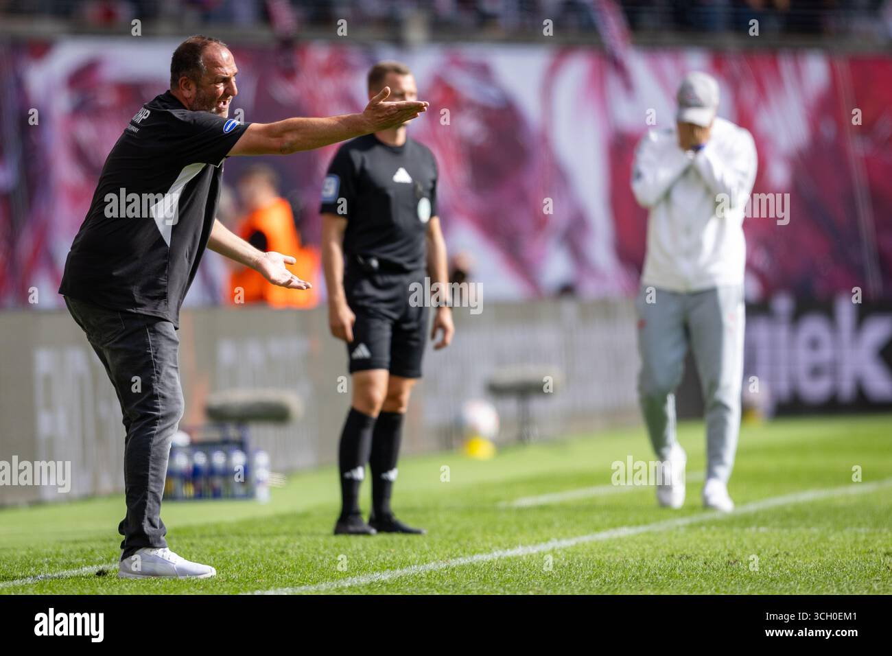 Leipzig, Germany. 30th, August 2025. Head coach Frank Schmidt of FC ...
