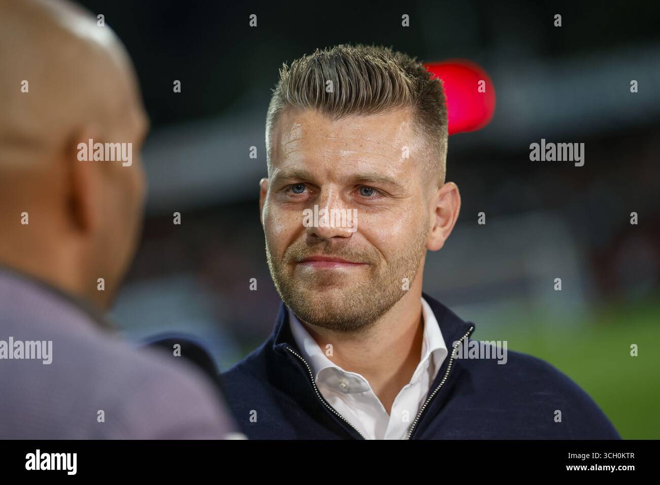 ROTTERDAM - Excelsior coach Joseph Oosting, Ruben de Uil, before the ...