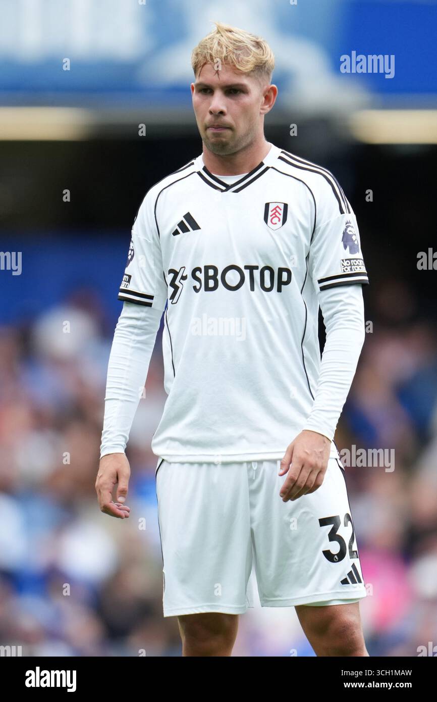 Emile Smith Rowe of Fulham during the Premier League match Chelsea vs ...