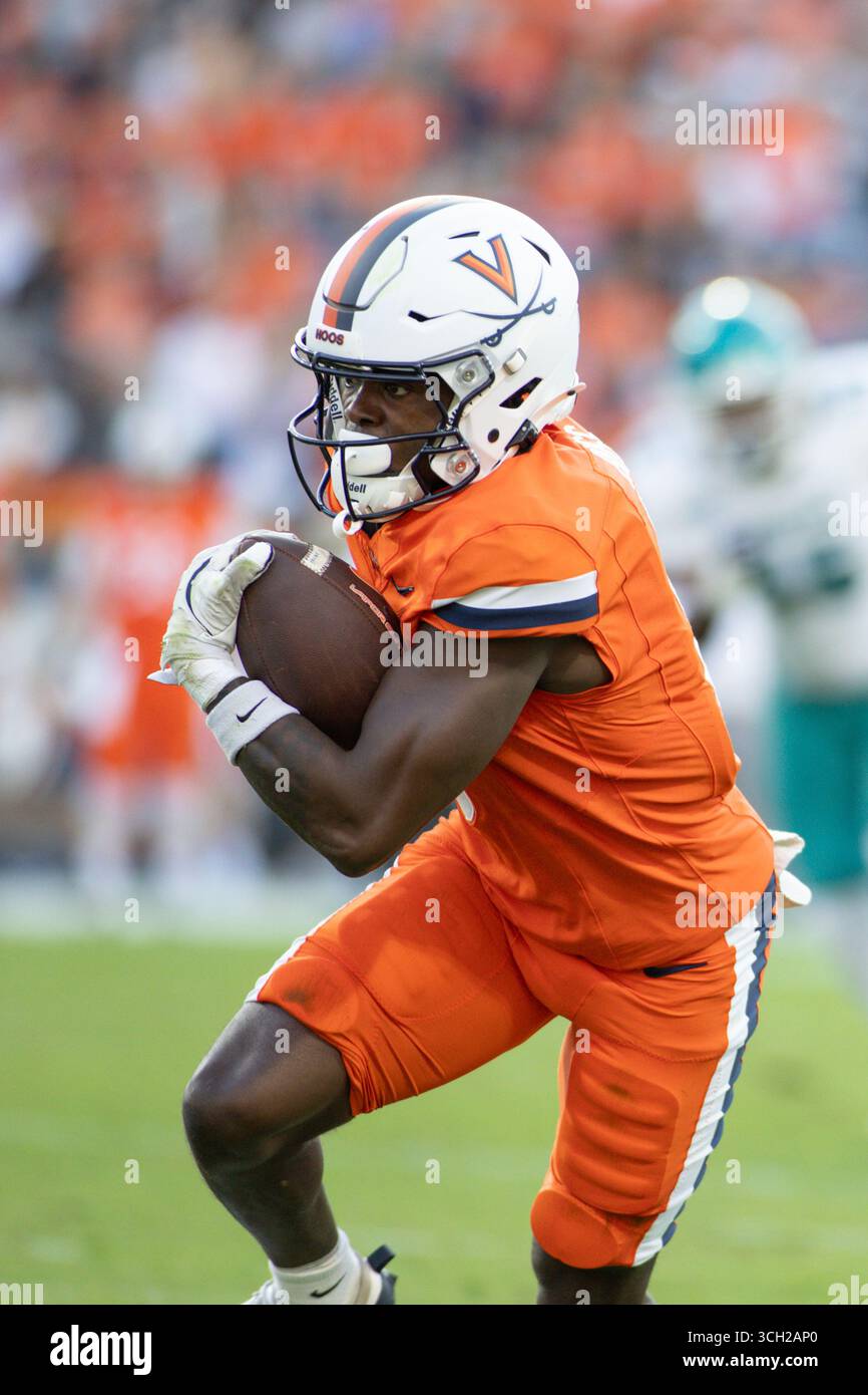 August 30, 2025: Virginia Cavaliers wide receiver Cam Ross (6) takes on ...