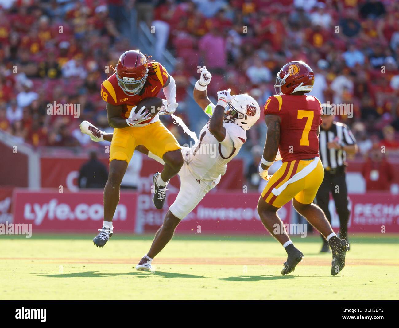 Bishop fitzgerald usc 2025 hi-res stock photography and images - Alamy