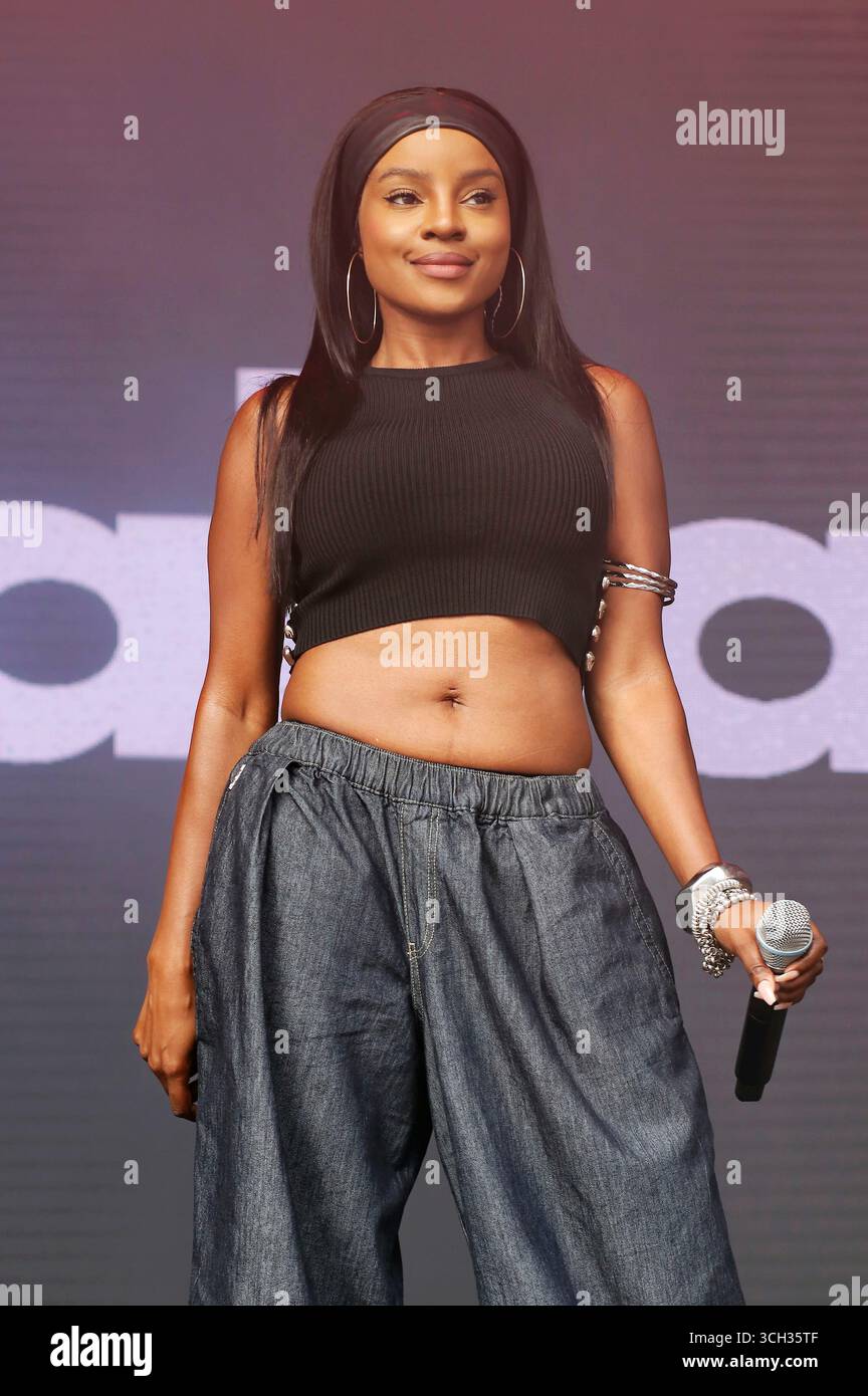 Keisha Buchanan von den Sugababes live bei einem Konzert der Energy ...