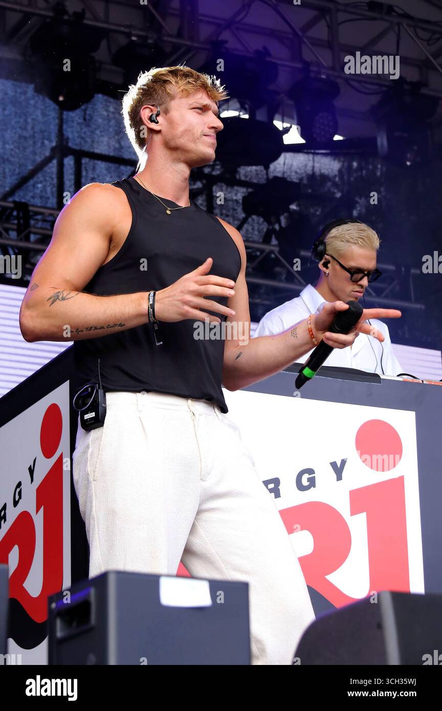 Fast Boy live bei einem Konzert der Energy Music Tour 2025 im Strandbad ...